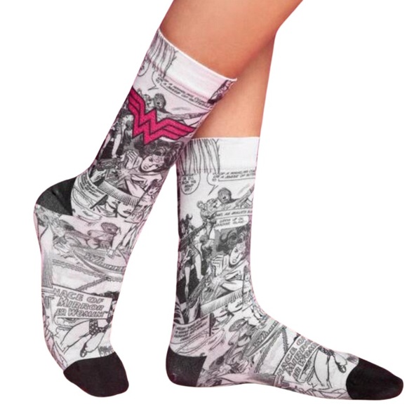Accessories | The Wonder Of Wonder Woman Black White Comic Book Design ...